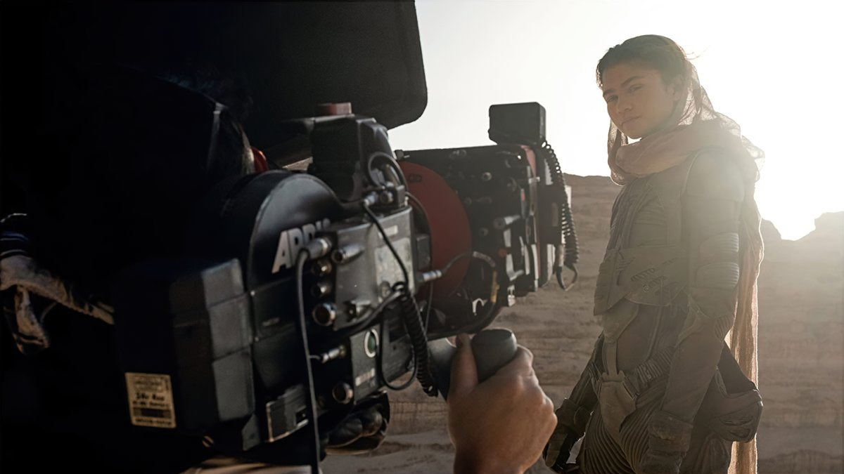 Zendaya Shared More Behind The Scenes Shots From Her And How Zendaya